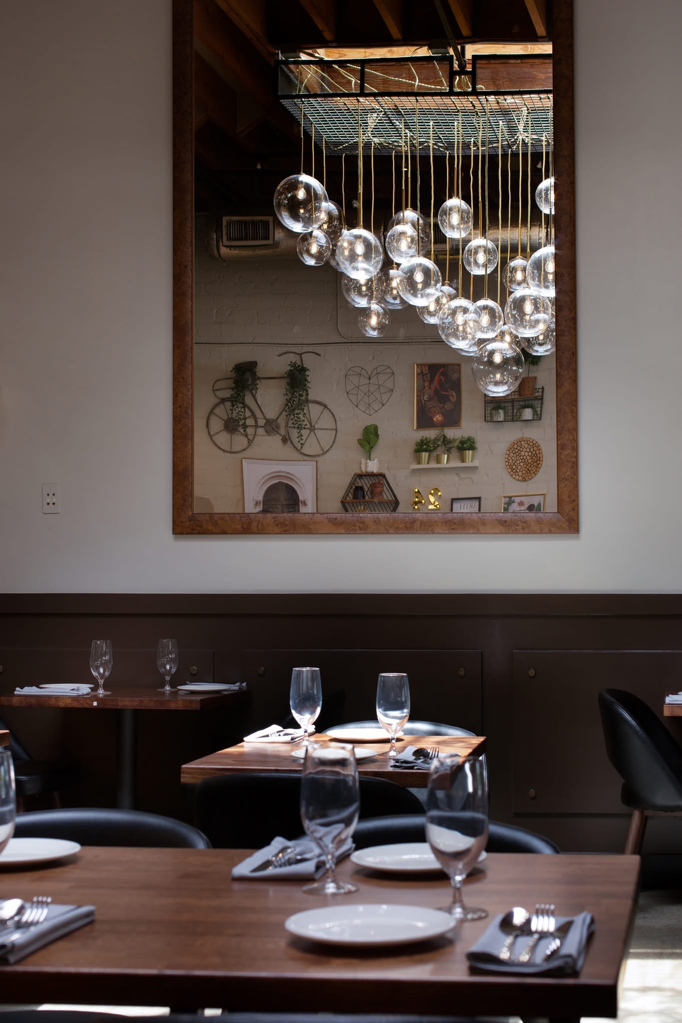 ARTH Bar & Kitchen | Indian Restaurant